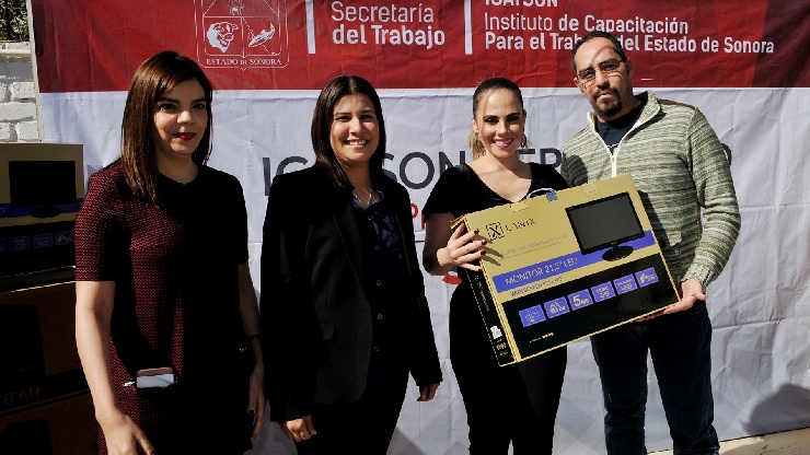ECOS de la Noticia - Refuerza Icatson instalaciones con entrega de equipo.