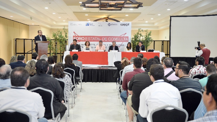 ECOS de la Noticia - Inaugura secretario de Economía, foro estatal de ...